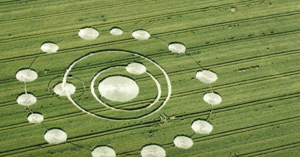 Photoshop Crop Circles